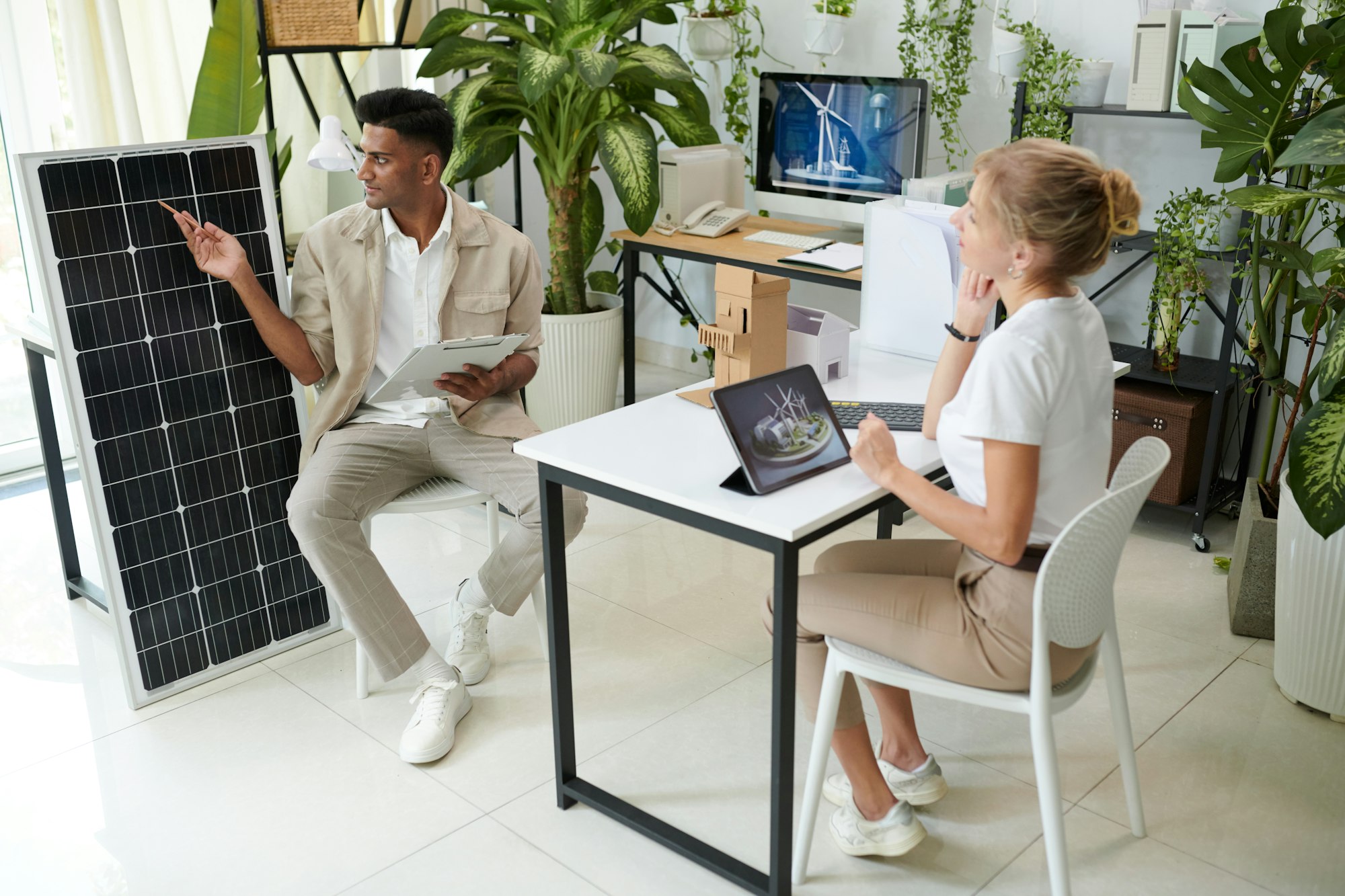 5 Ways WhatsApp And SMS Can Help You Automate Sales And Improve ...