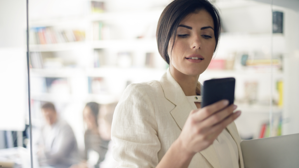 The History And Evolution Of Text Messaging From 1992 Till Now - CRM ...